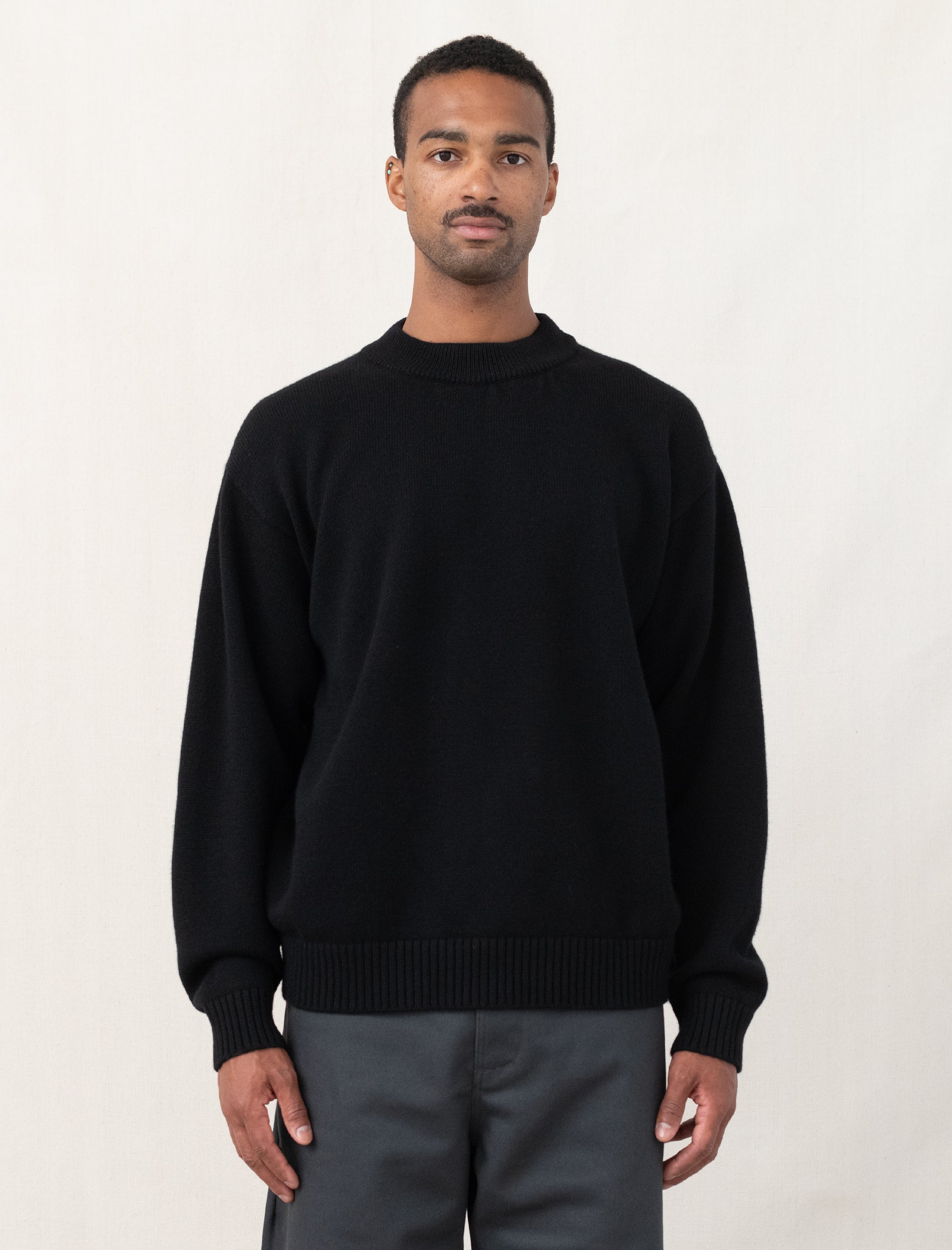 Arpenteur Source Sweater (Black) – Bows and Arrows